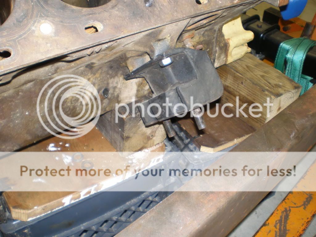 Motor and Cross Member mounts for Y-Block in 32' Rails. | The H.A.M.B.