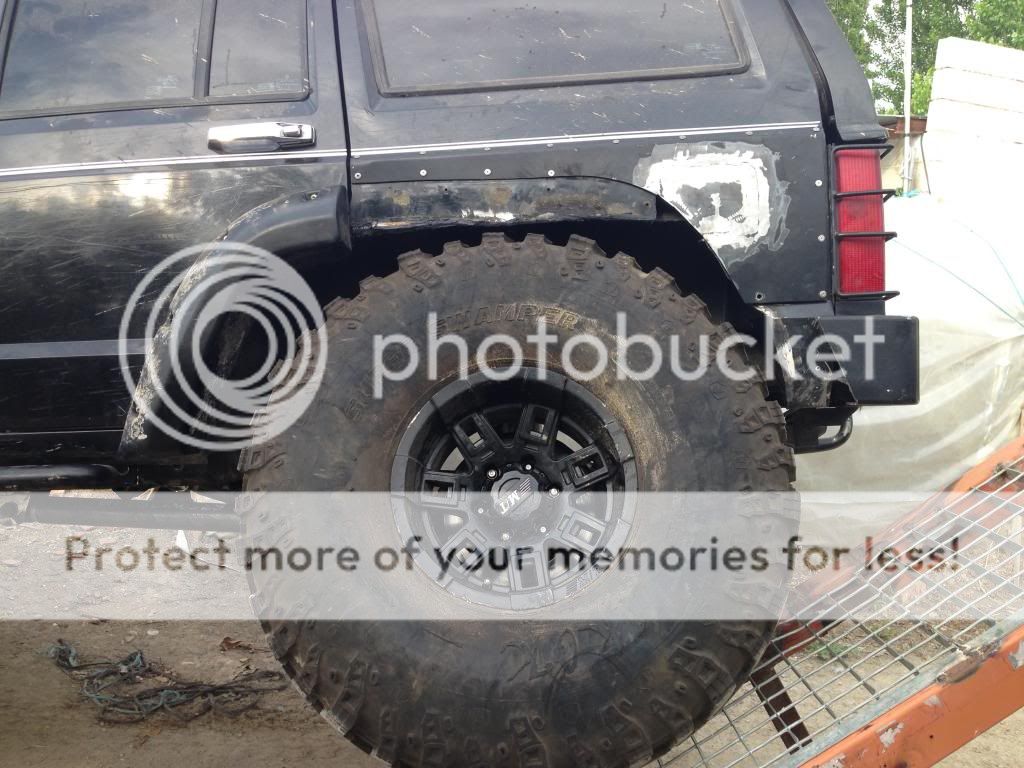 Comp cut XJ's | Pirate 4x4